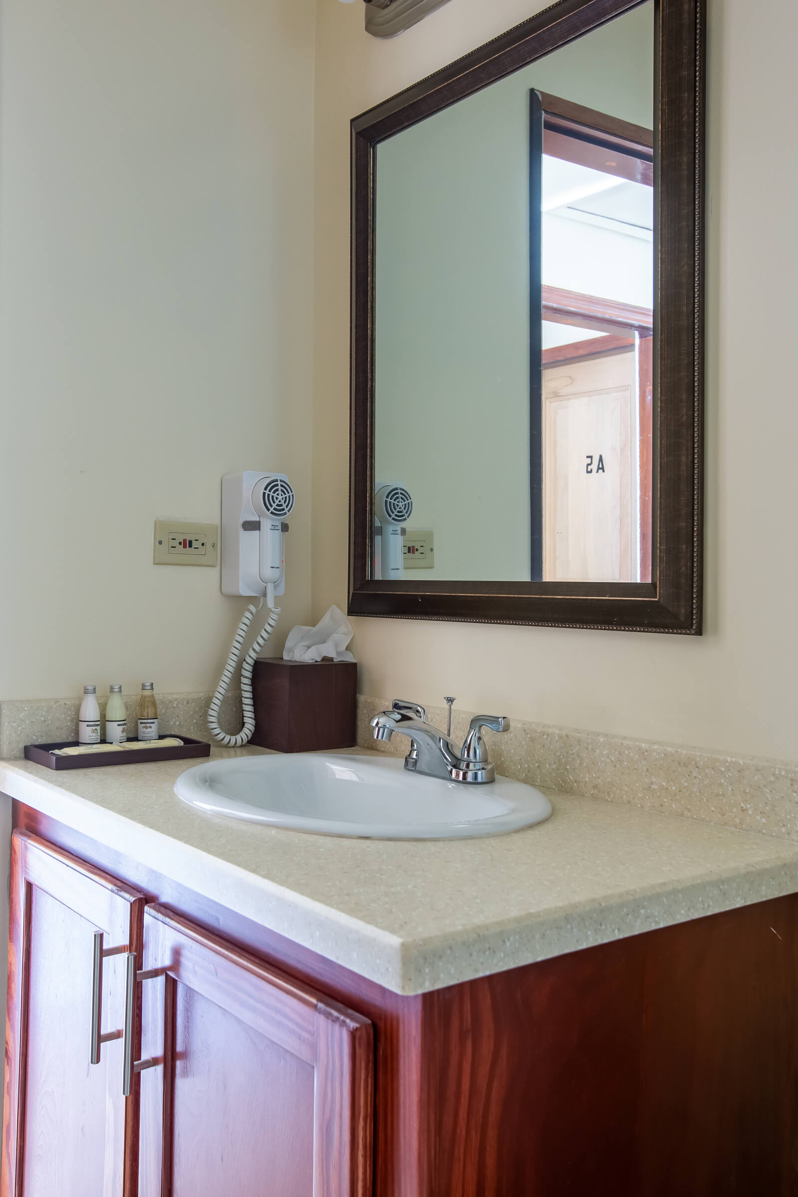 Corporate Suite – Village Cay Resort and Marina